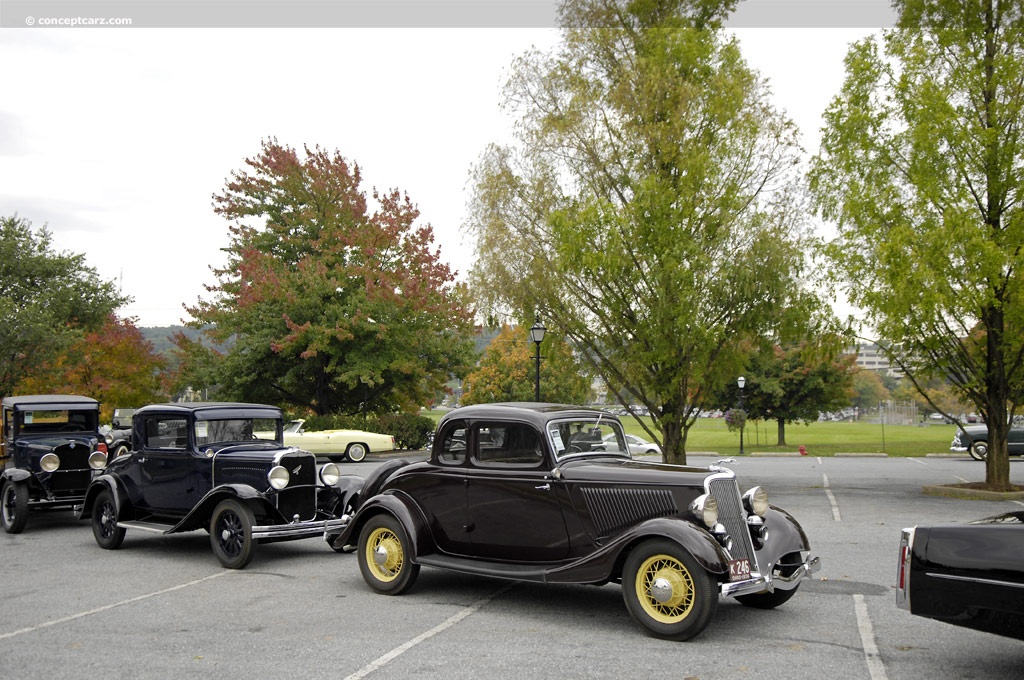 Ford Model 40A Deluxe - specs, photos, videos and more on TopWorldAuto