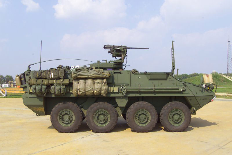 General Motors of Canada Light Armoured Vehicle III LAV III - specs ...