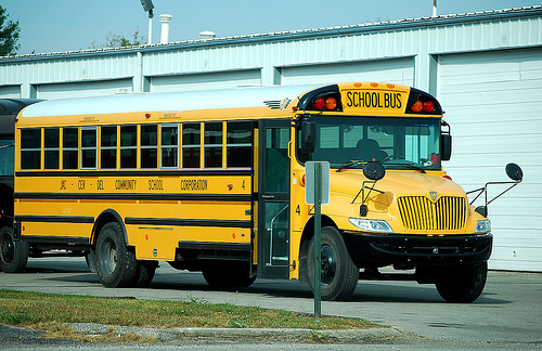 IC Corporation CE200 - specs, photos, videos and more on TopWorldAuto