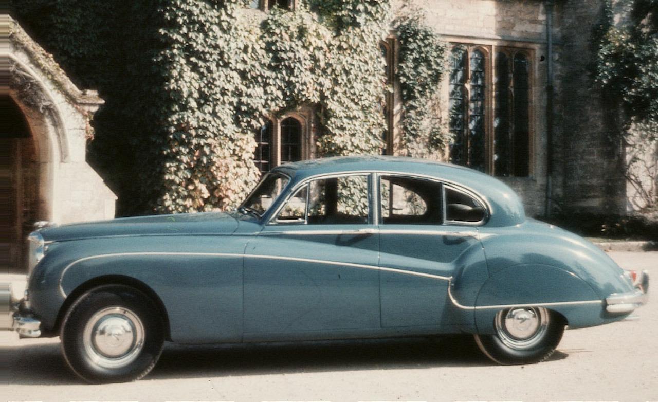 Jaguar Mk IX Saloon - specs, photos, videos and more on TopWorldAuto