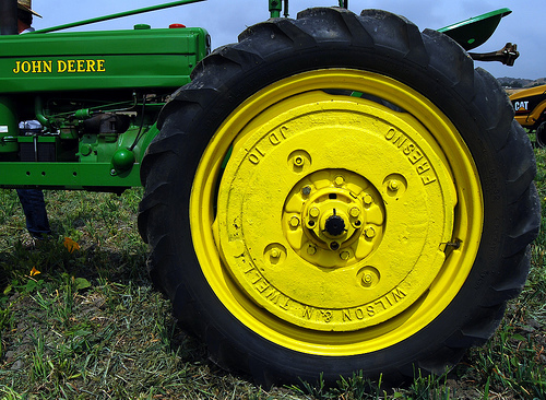 John Deere Model HN - specs, photos, videos and more on TopWorldAuto