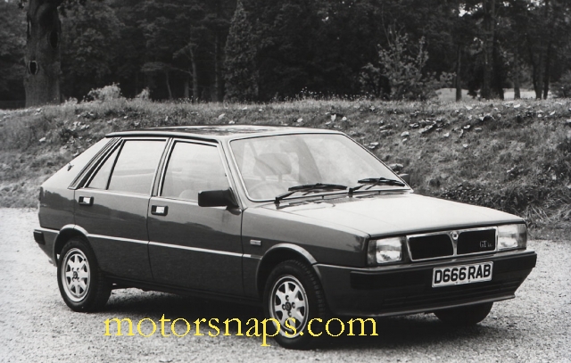 Lancia Delta 16 GT ie - specs, photos, videos and more on TopWorldAuto