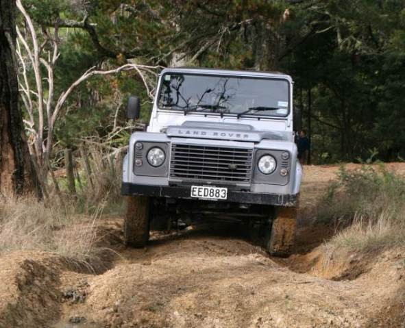 TopWorldAuto >> Photos of Land Rover Defender 110 SW - photo galleries