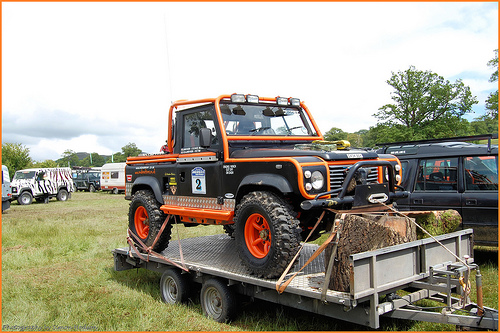 Land Rover Defender 90 Pick Up - specs, photos, videos and more on ...
