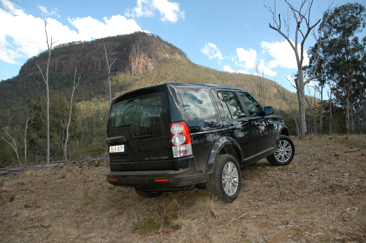 Land Rover Discovery 39L V8 - specs, photos, videos and more on ...
