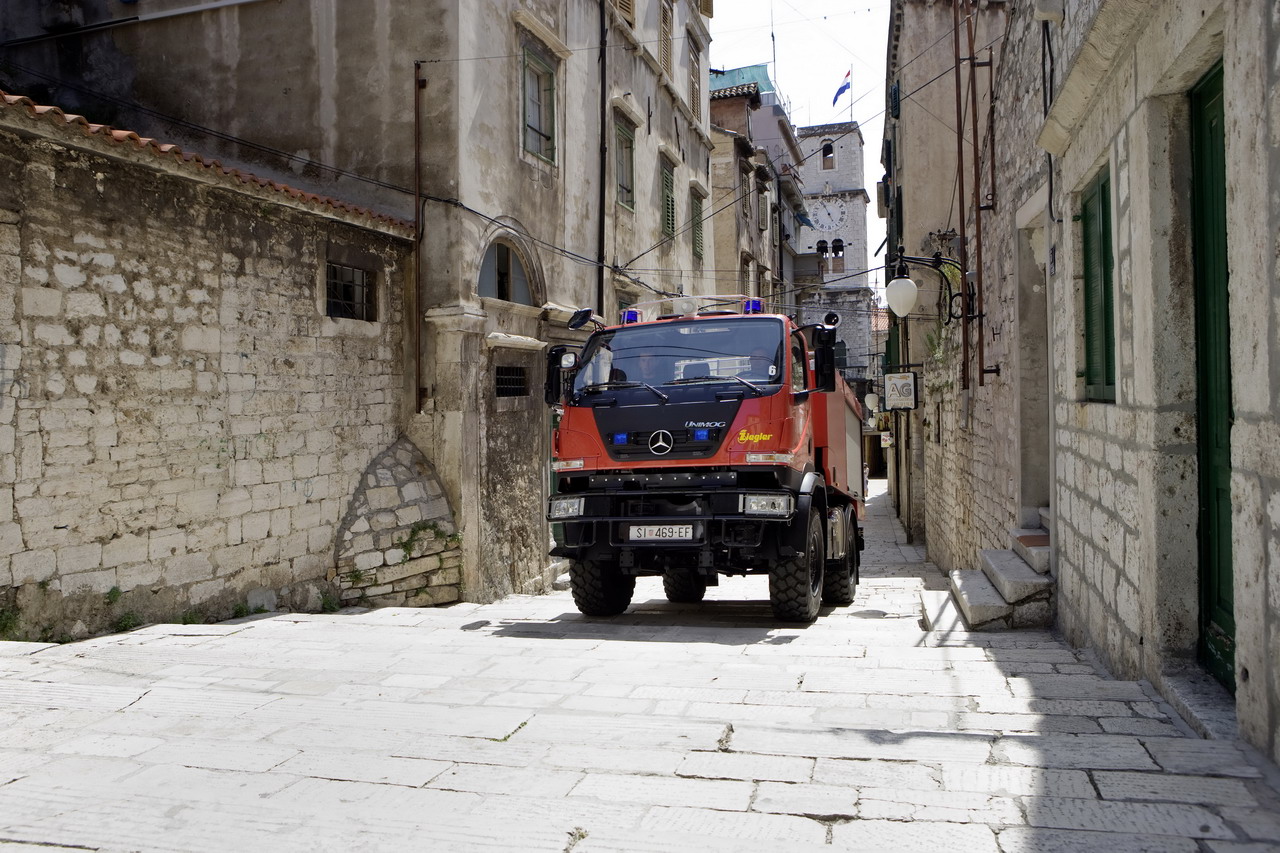 TopWorldAuto >> Photos of Mercedes-Benz Unimog U20 - photo galleries
