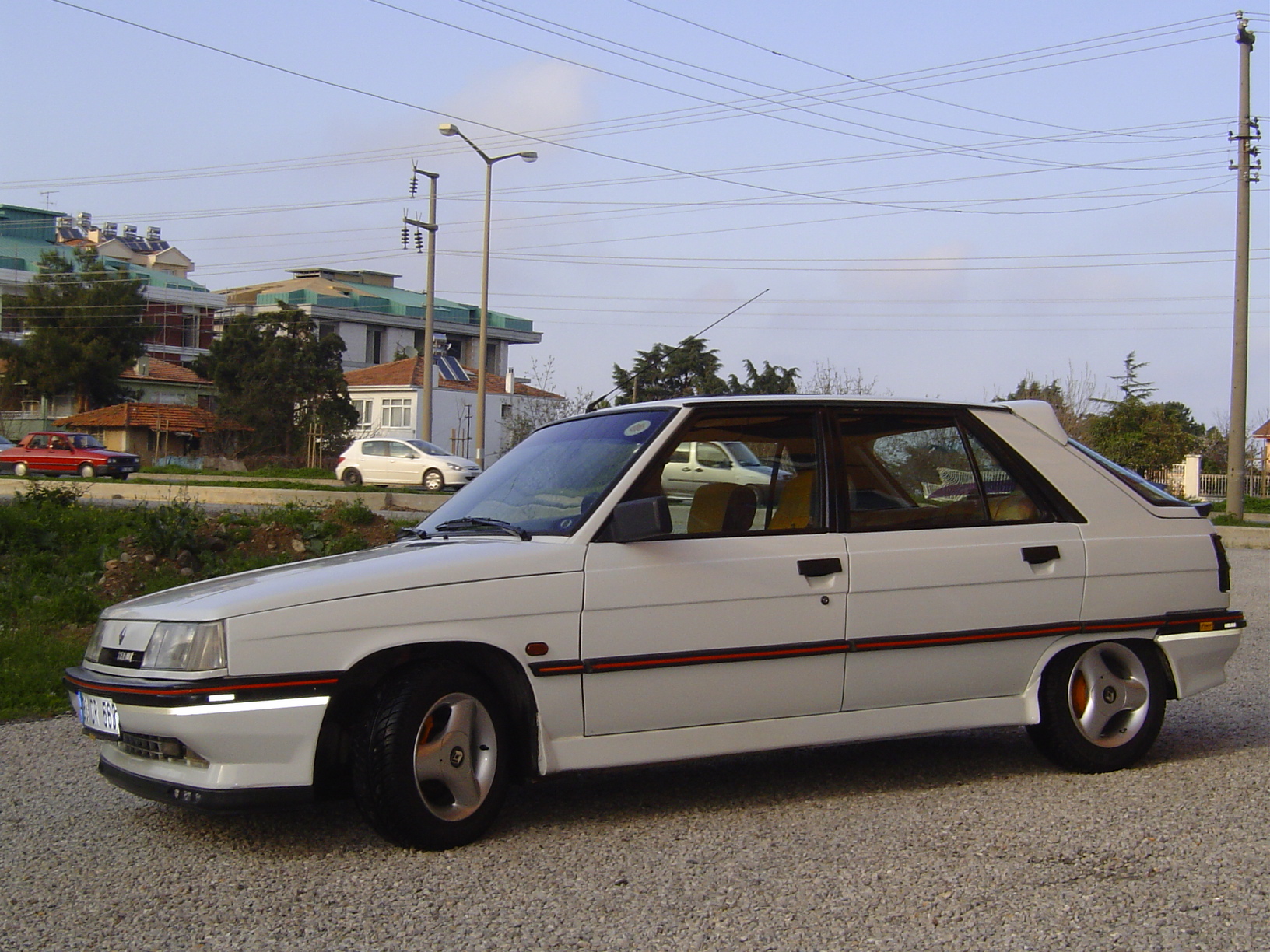 TopWorldAuto >> Photos of Renault 11 Flash - photo galleries