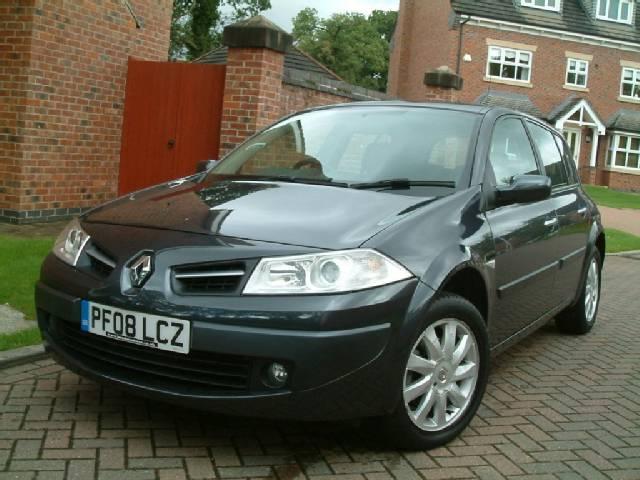 Renault Megane 20 Dynamique - specs, photos, videos and more on ...