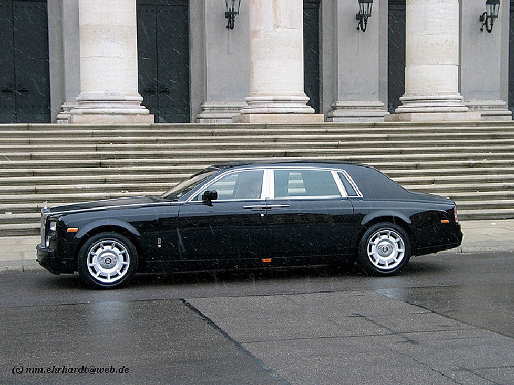 Rolls Royce Phantom Extended Wheelbase - specs, photos, videos and more ...