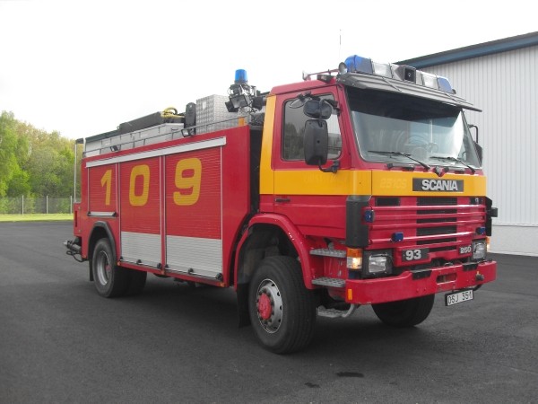 Scania P93 M 4X4 L - specs, photos, videos and more on TopWorldAuto