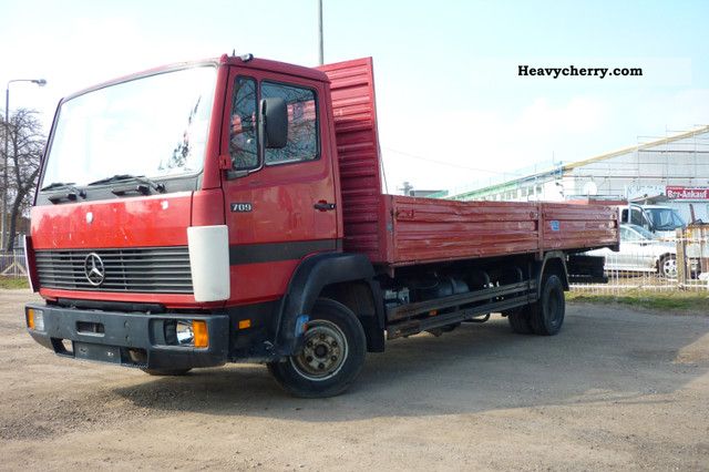 TopWorldAuto >> Photos of Mercedes-Benz 709 - photo galleries