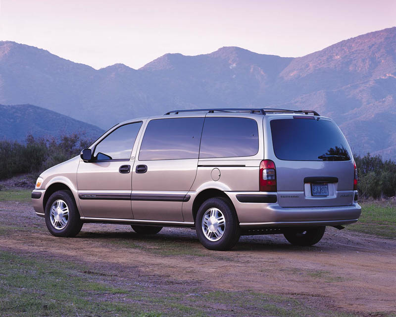 Chevrolet Venture Warner Bros Edition - specs, photos, videos and more ...