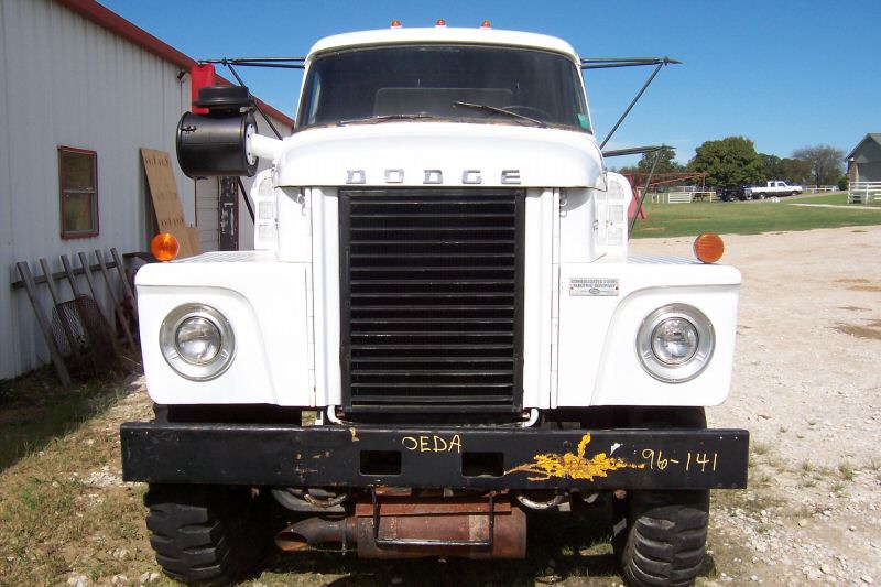 TopWorldAuto >> Photos of Dodge C800 - photo galleries