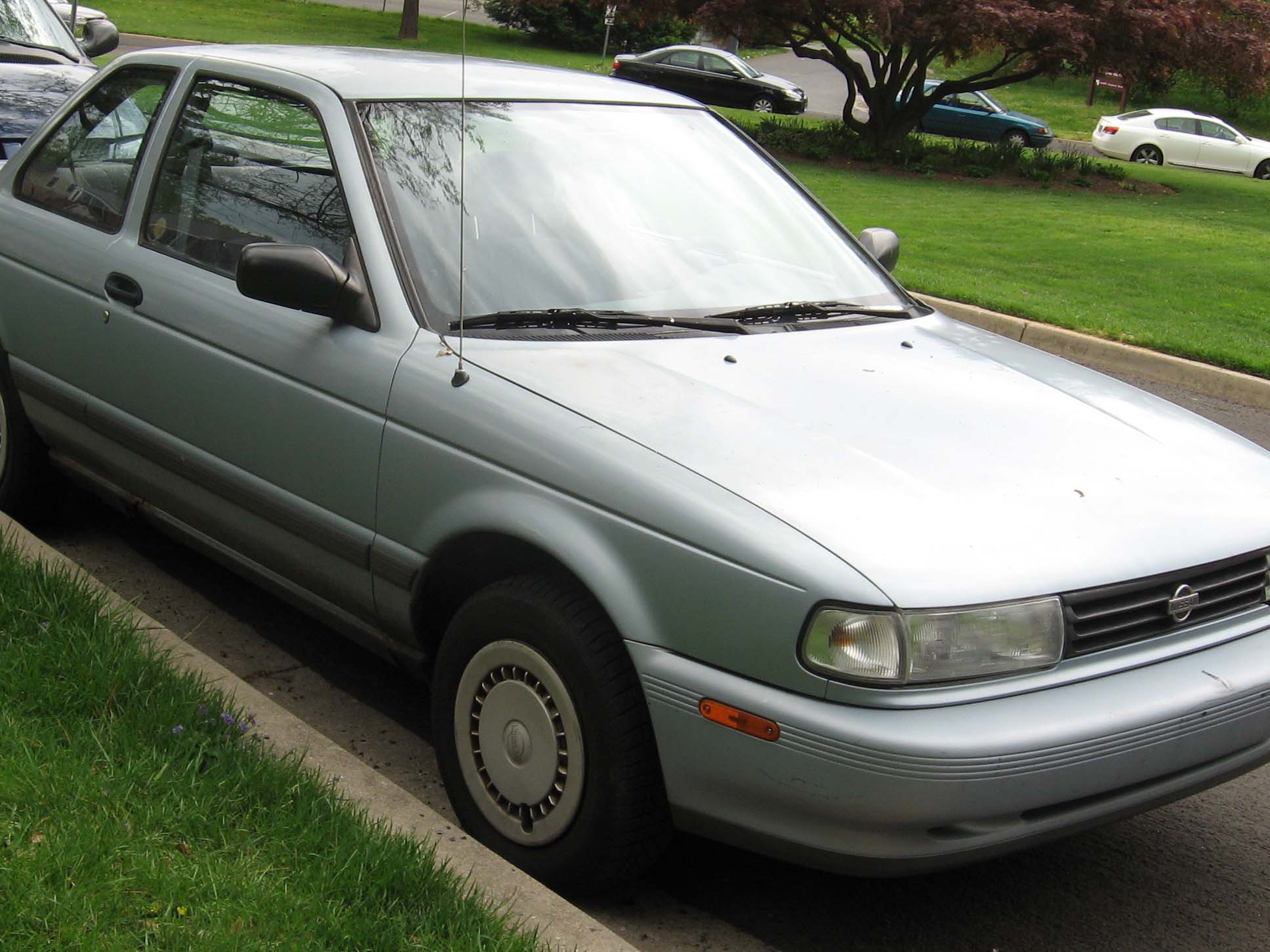 Nissan Sentra V16 16 Super Saloon Wagon - specs, photos, videos and ...