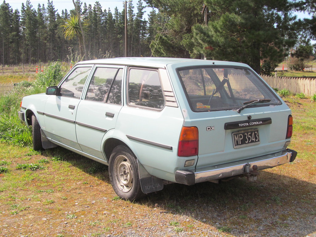 Toyota Corolla DX - specs, photos, videos and more on TopWorldAuto