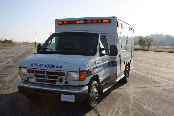 TopWorldAuto >> Photos of Ford F-350 Ambulance - photo galleries