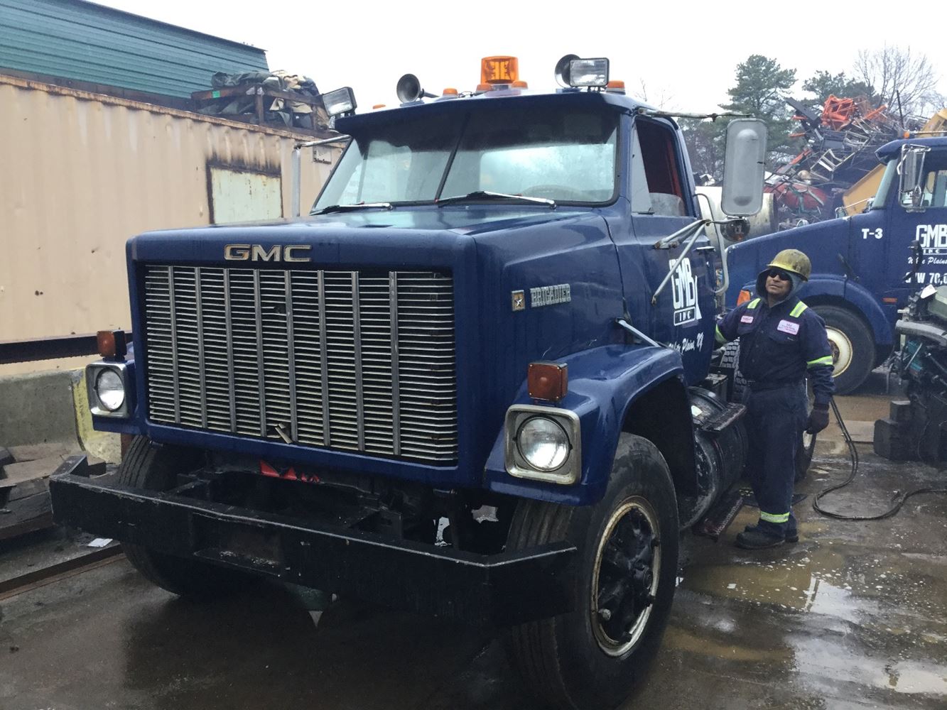 GMC Brigadier - specs, photos, videos and more on TopWorldAuto