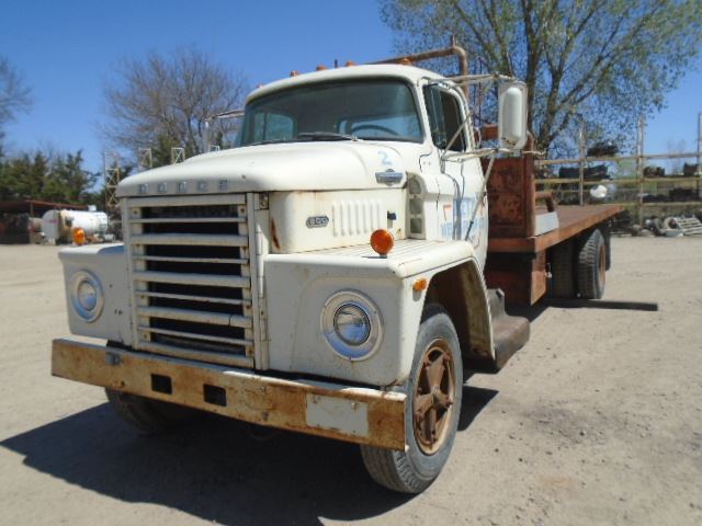 TopWorldAuto >> Photos of Dodge C800 - photo galleries