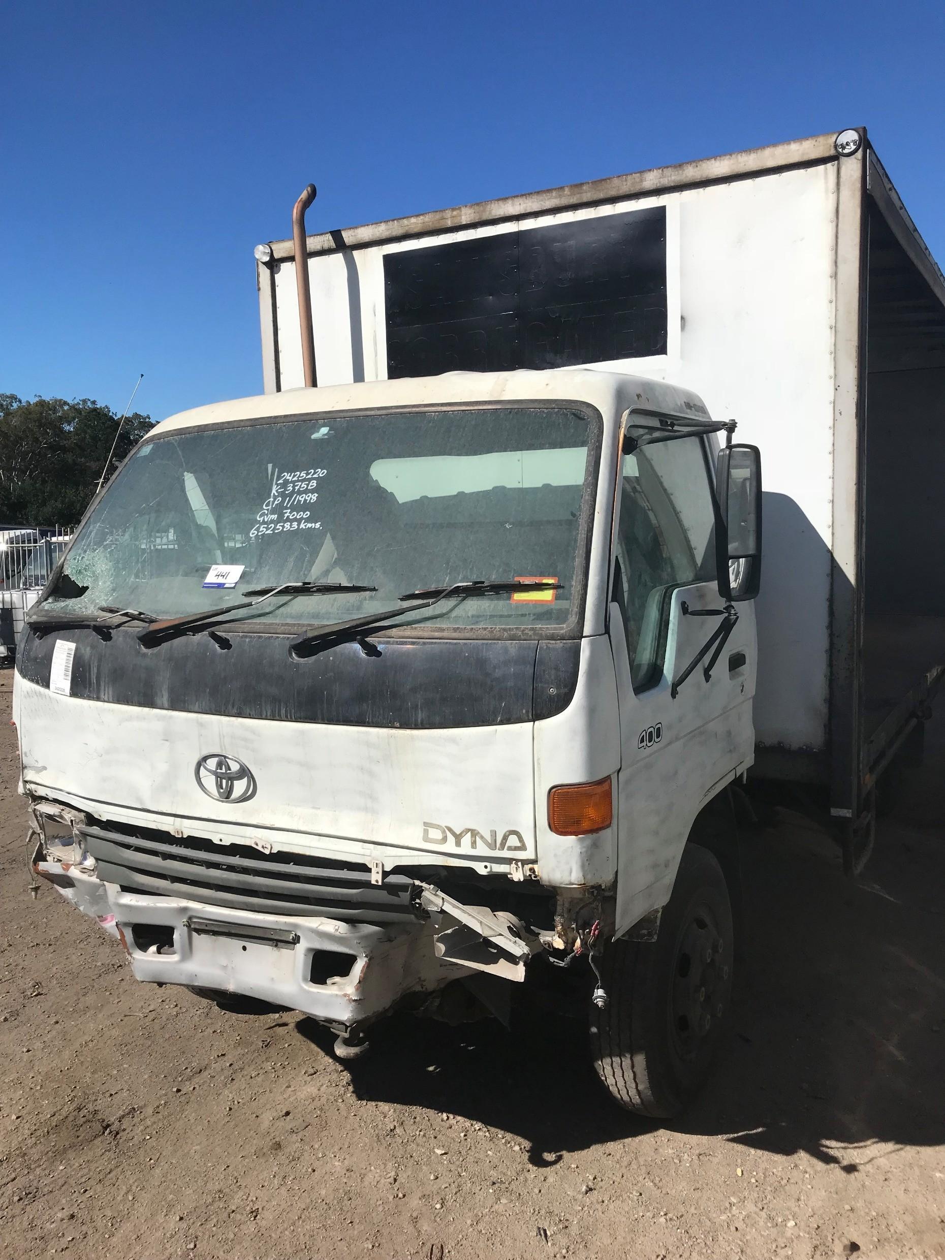 Toyota Dyna 400 - specs, photos, videos and more on TopWorldAuto