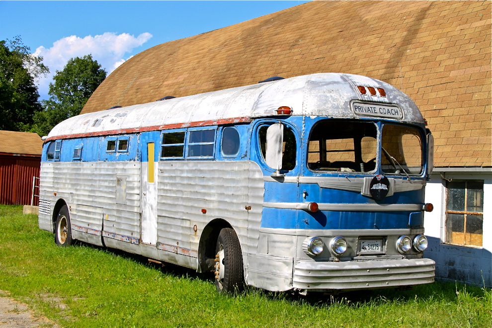 GMC PD 3751 - specs, photos, videos and more on TopWorldAuto