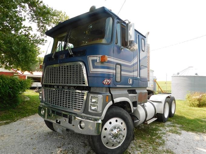 Ford CL 9000 - specs, photos, videos and more on TopWorldAuto