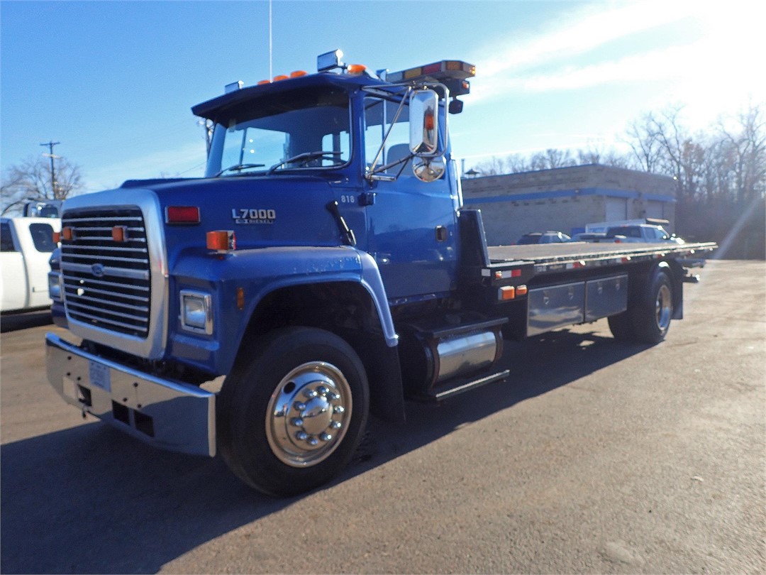 TopWorldAuto >> Photos of Ford L7000 - photo galleries