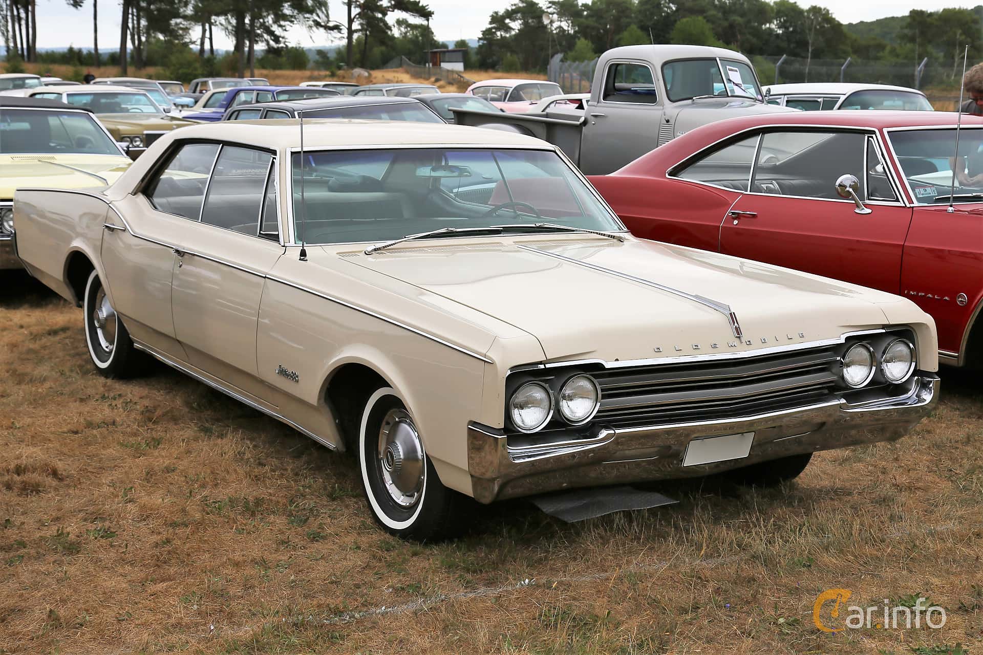 TopWorldAuto >> Photos of Oldsmobile Jetstar 88 - photo galleries