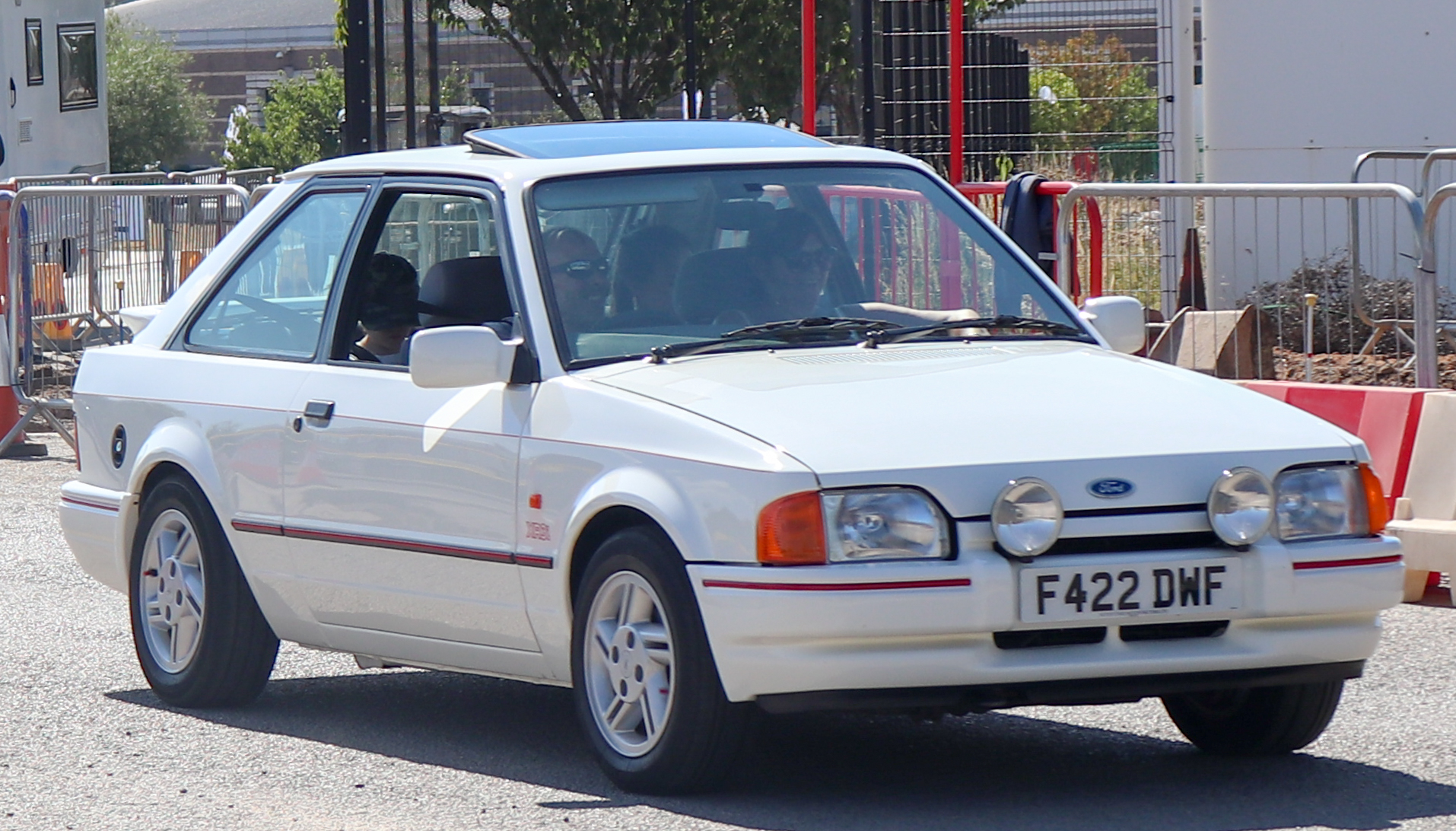 Ford Escort XR3 - specs, photos, videos and more on TopWorldAuto