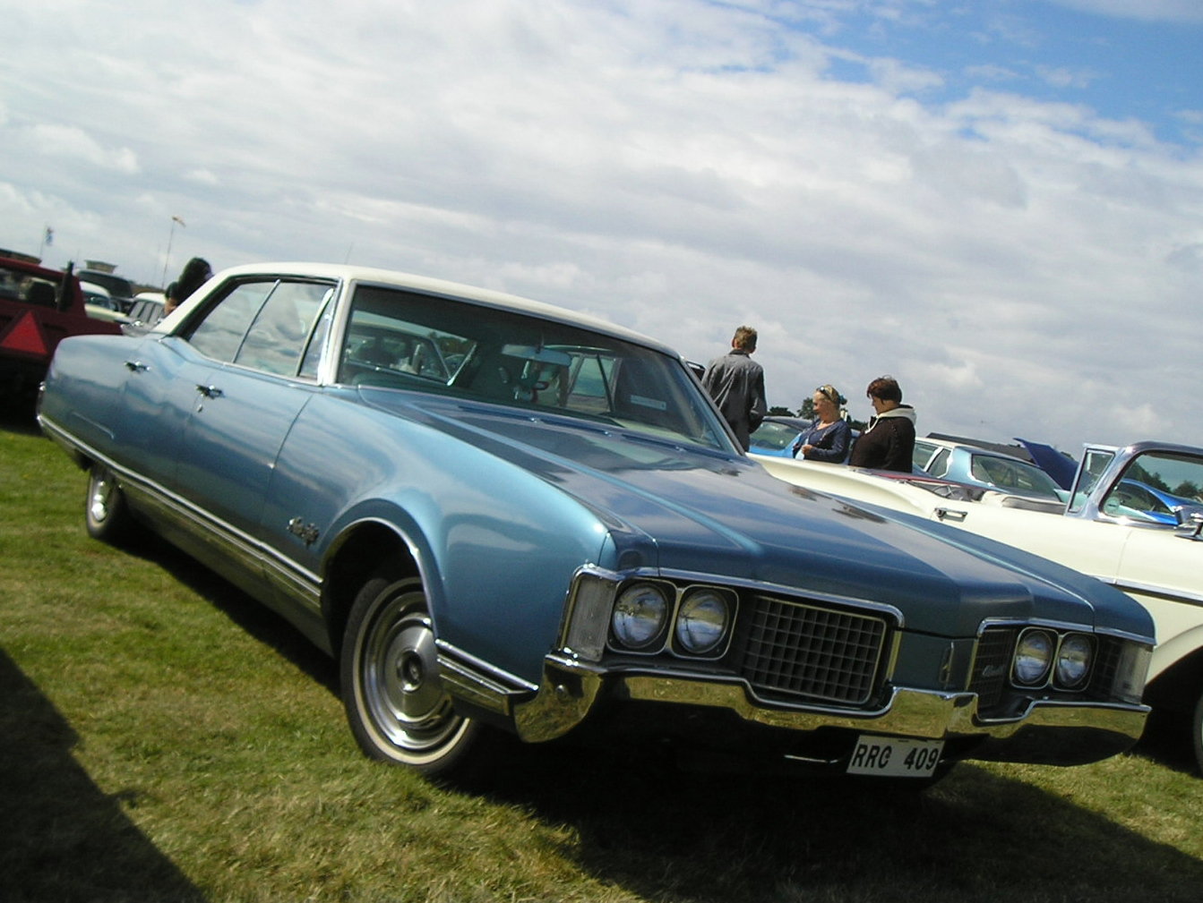 Oldsmobile Toronado V8 Diesel - specs, photos, videos and more on ...