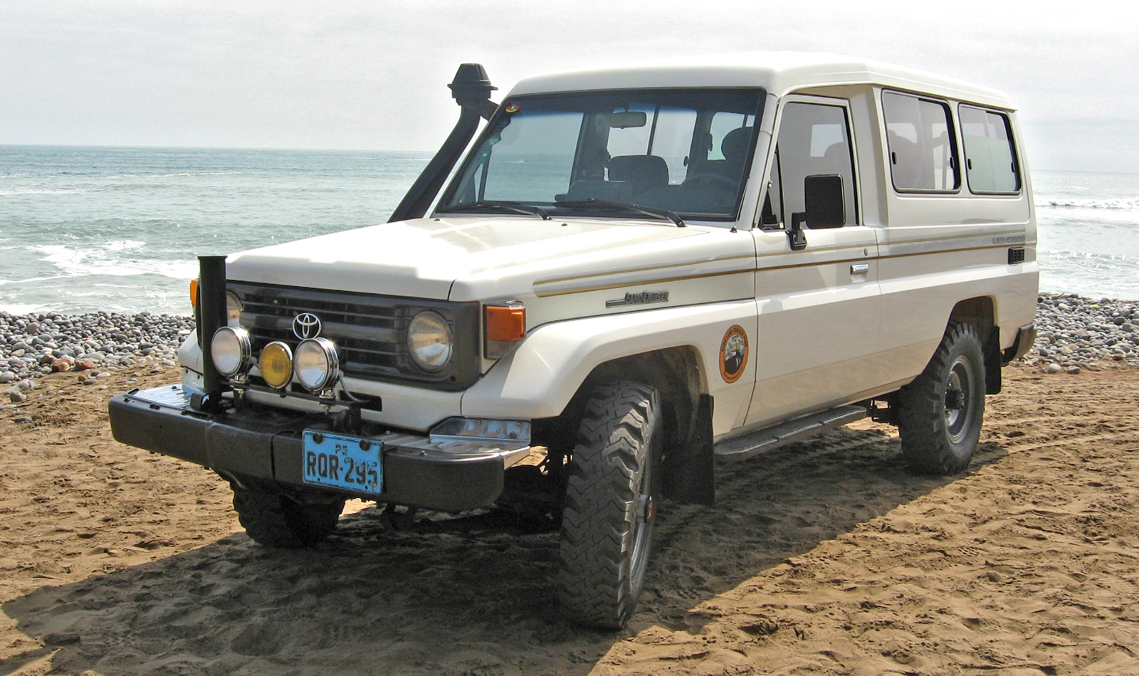 TopWorldAuto >> Photos of Toyota Land Cruiser HZJ75 - photo galleries