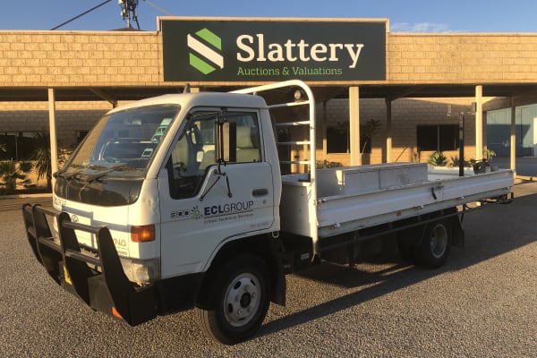 Toyota Dyna 400 - specs, photos, videos and more on TopWorldAuto