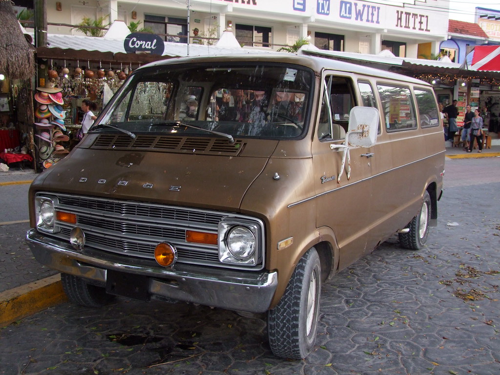 Dodge Tradesman 100 - specs, photos, videos and more on TopWorldAuto