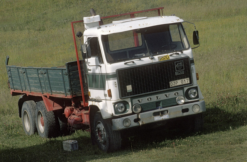 Volvo G89 35 6X2 - specs, photos, videos and more on TopWorldAuto