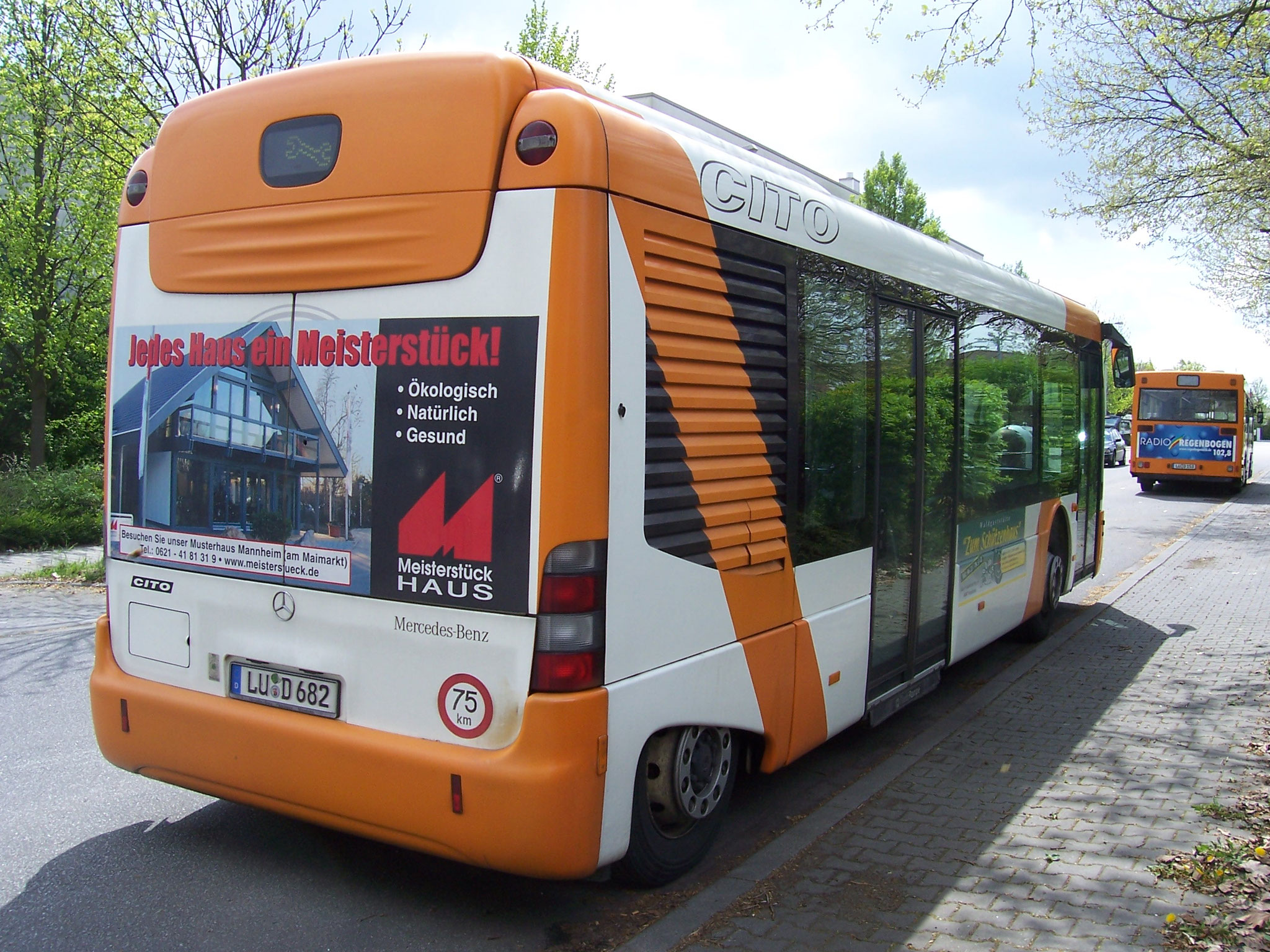 Mercedes-Benz 520 - specs, photos, videos and more on TopWorldAuto