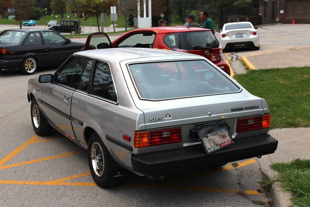 Toyota Corolla SR-5 HatcHback - specs, photos, videos and more on ...