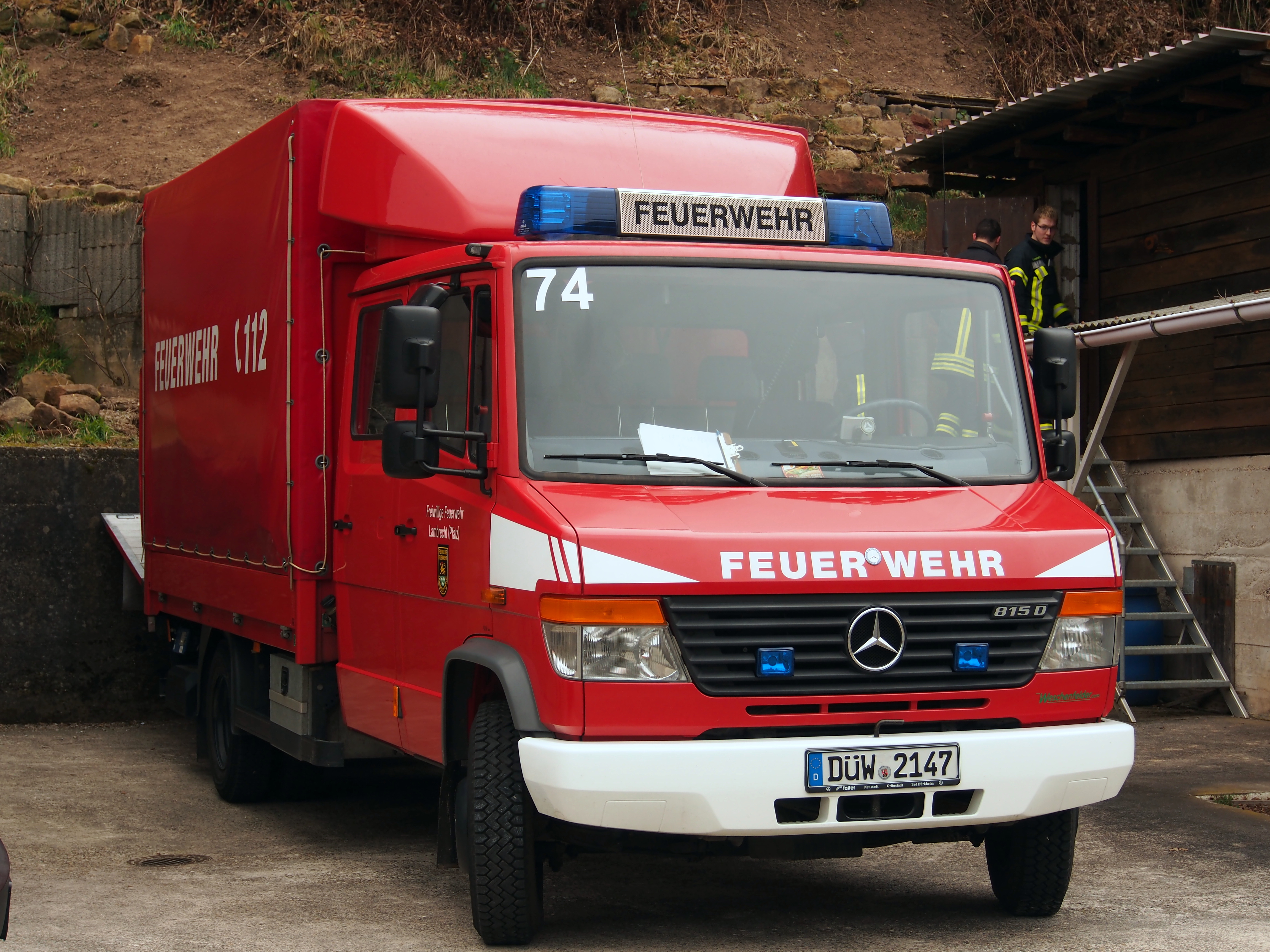 Mercedes-Benz 815D - specs, photos, videos and more on TopWorldAuto