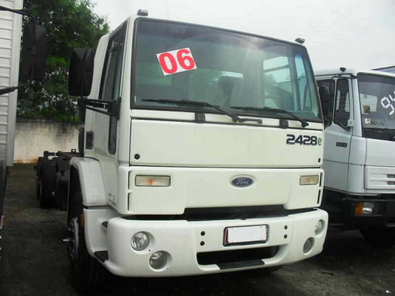 Ford Cargo 1113 - specs, photos, videos and more on TopWorldAuto