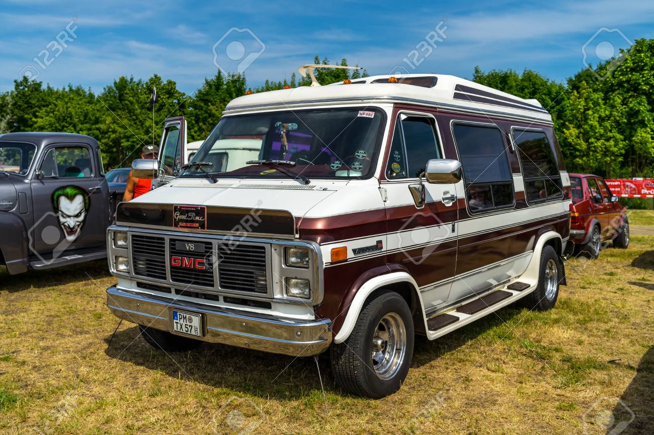 TopWorldAuto >> Photos of GMC Van - photo galleries