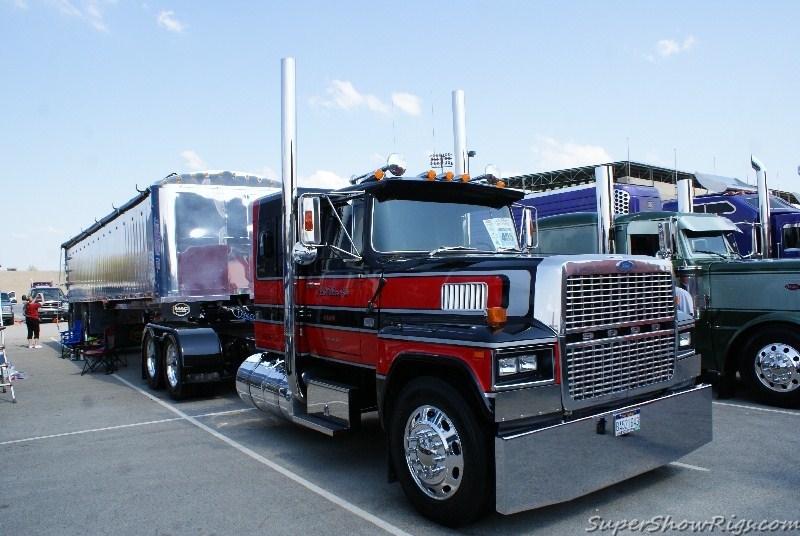 TopWorldAuto >> Photos of Ford H1000 - photo galleries