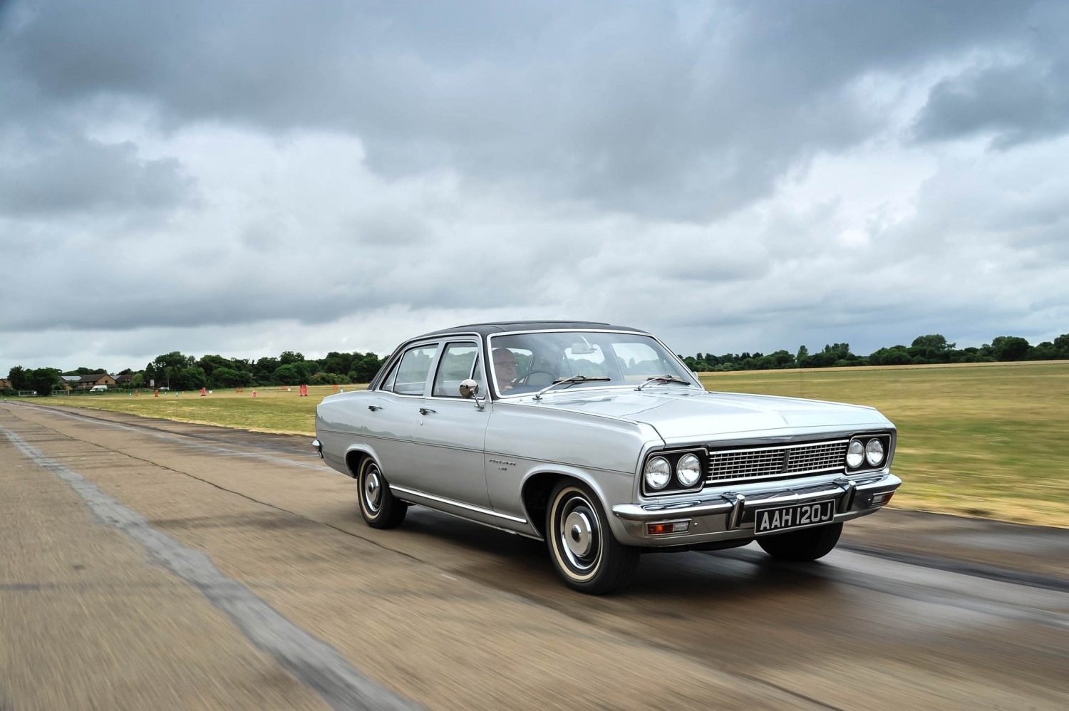 Vauxhall Viscount - specs, photos, videos and more on TopWorldAuto