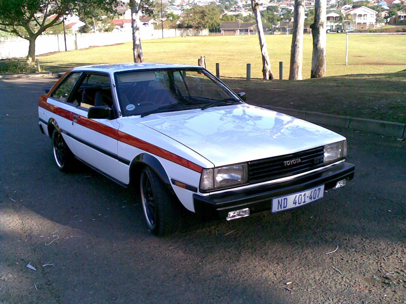 Toyota Corolla SE Liftback - specs, photos, videos and more on TopWorldAuto