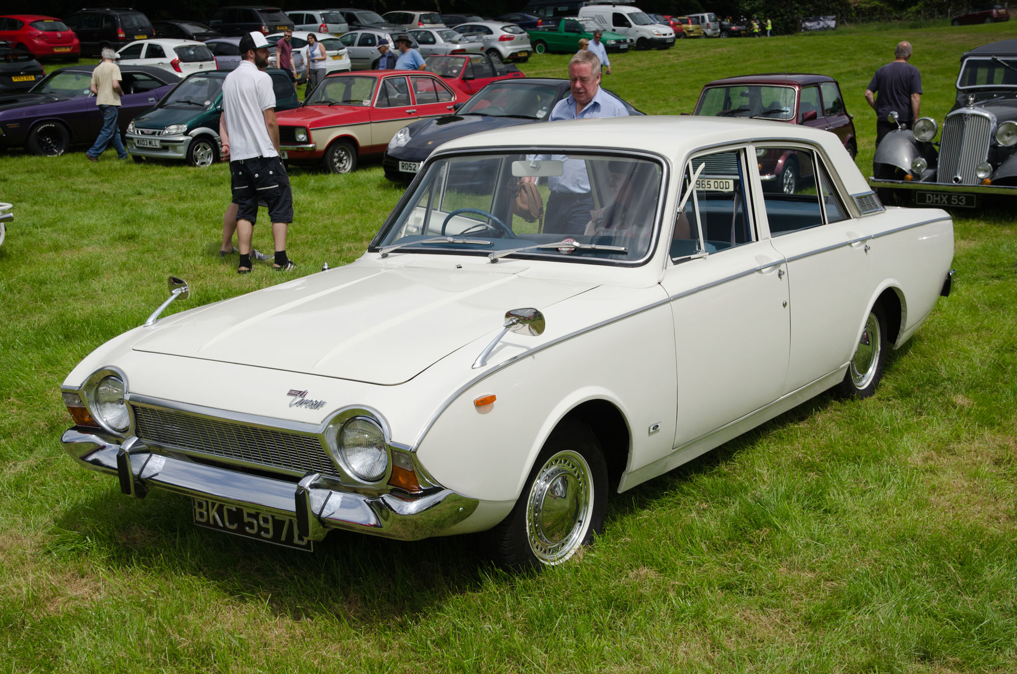 TopWorldAuto >> Photos of Ford Consul Corsair - photo galleries