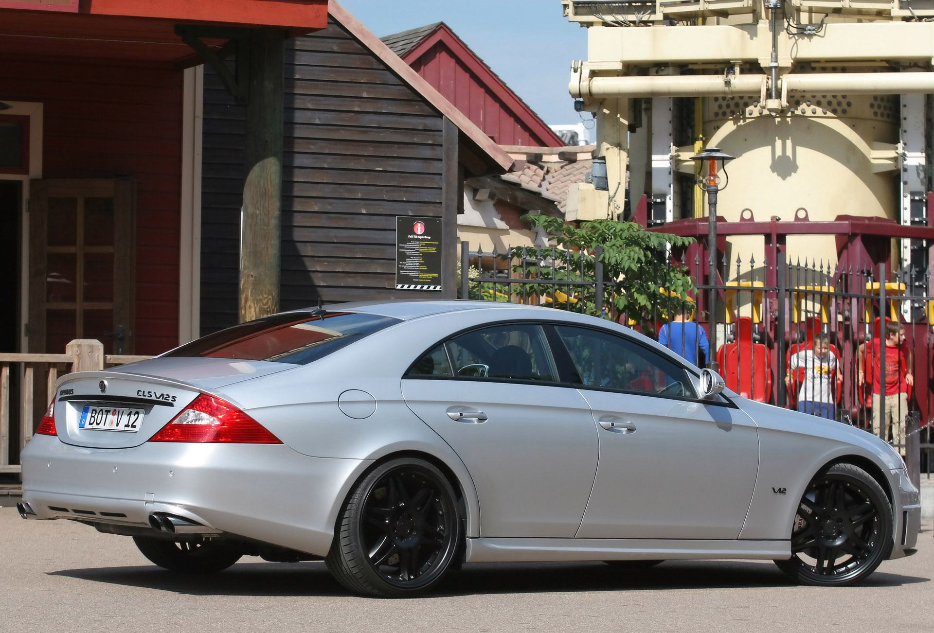 Mercedes-Benz CLS Brabus Rocket - specs, photos, videos and more on ...