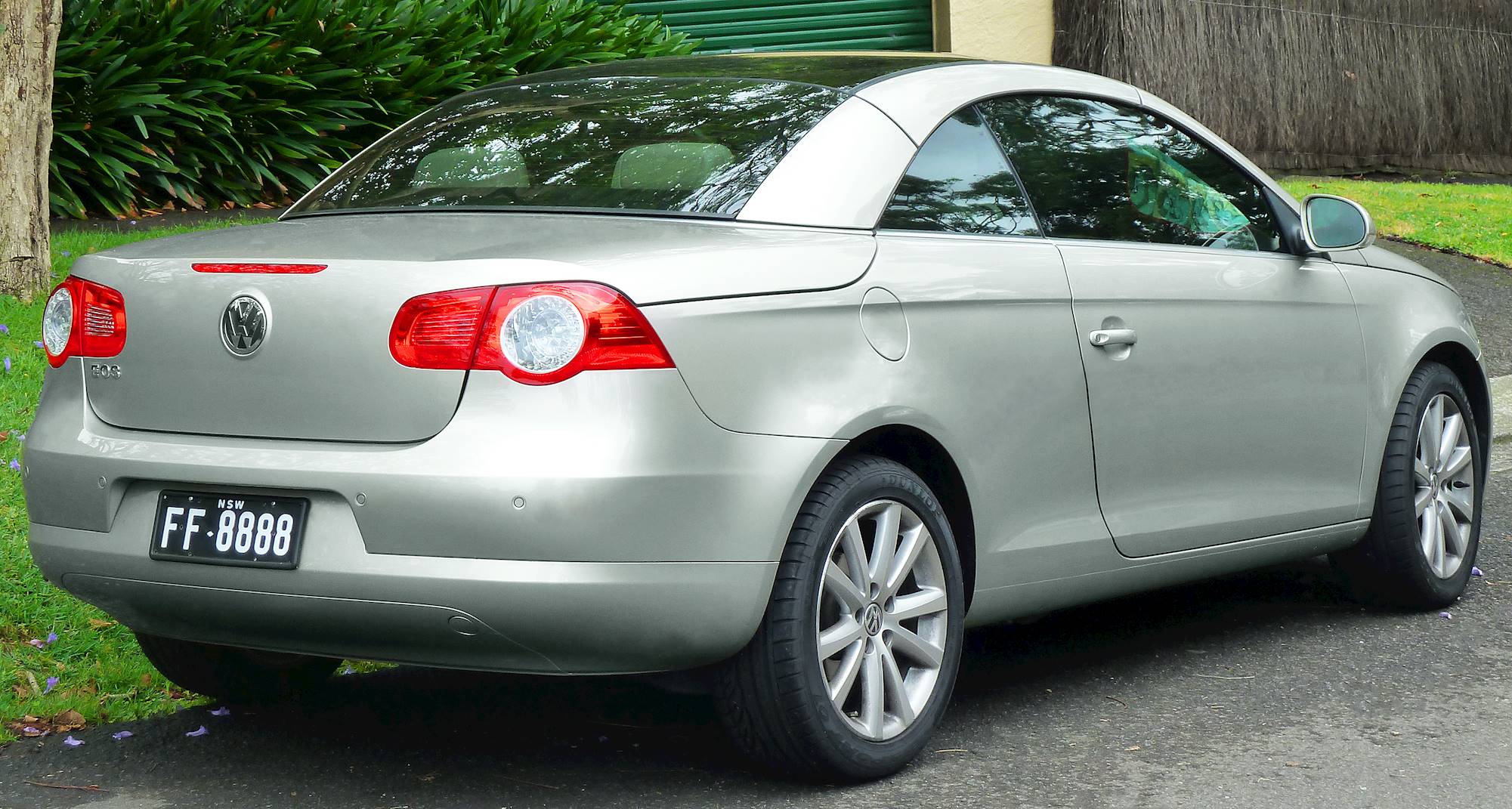 Volkswagen Eos V6 - specs, photos, videos and more on TopWorldAuto
