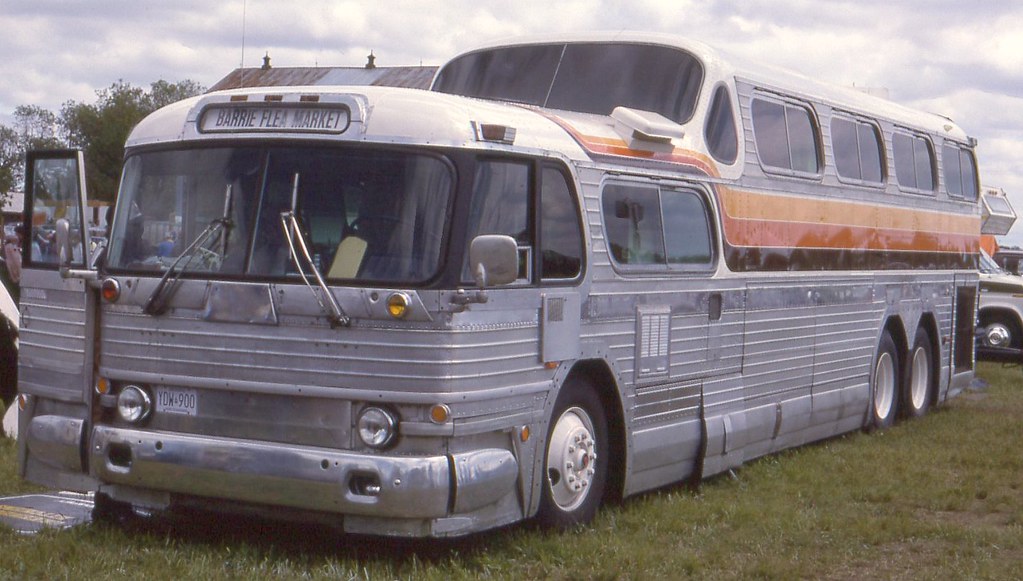 TopWorldAuto >> Photos of GMC Bus - photo galleries